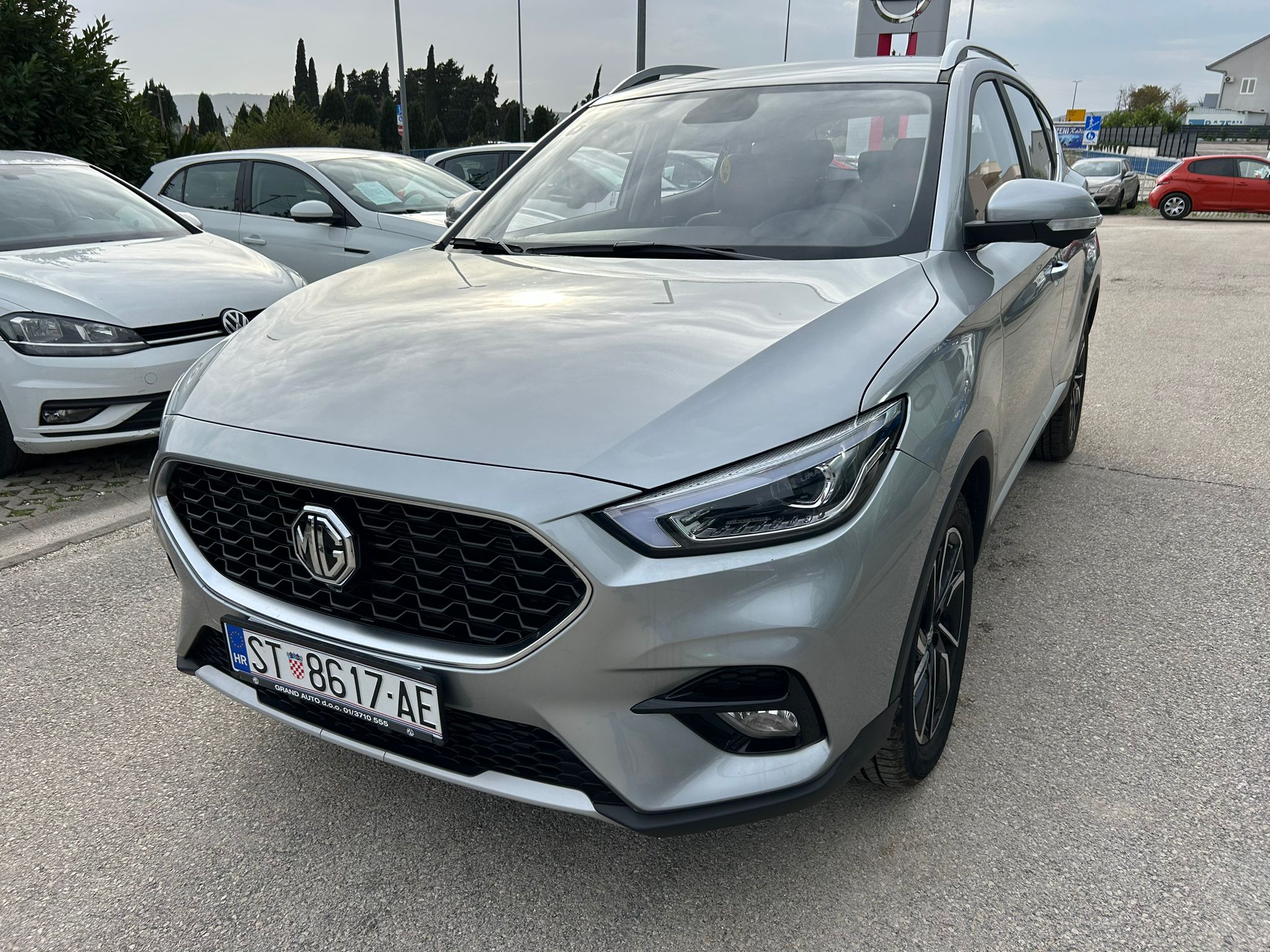 MG ZS 1.0T-GDI automatik - Vip Cars
